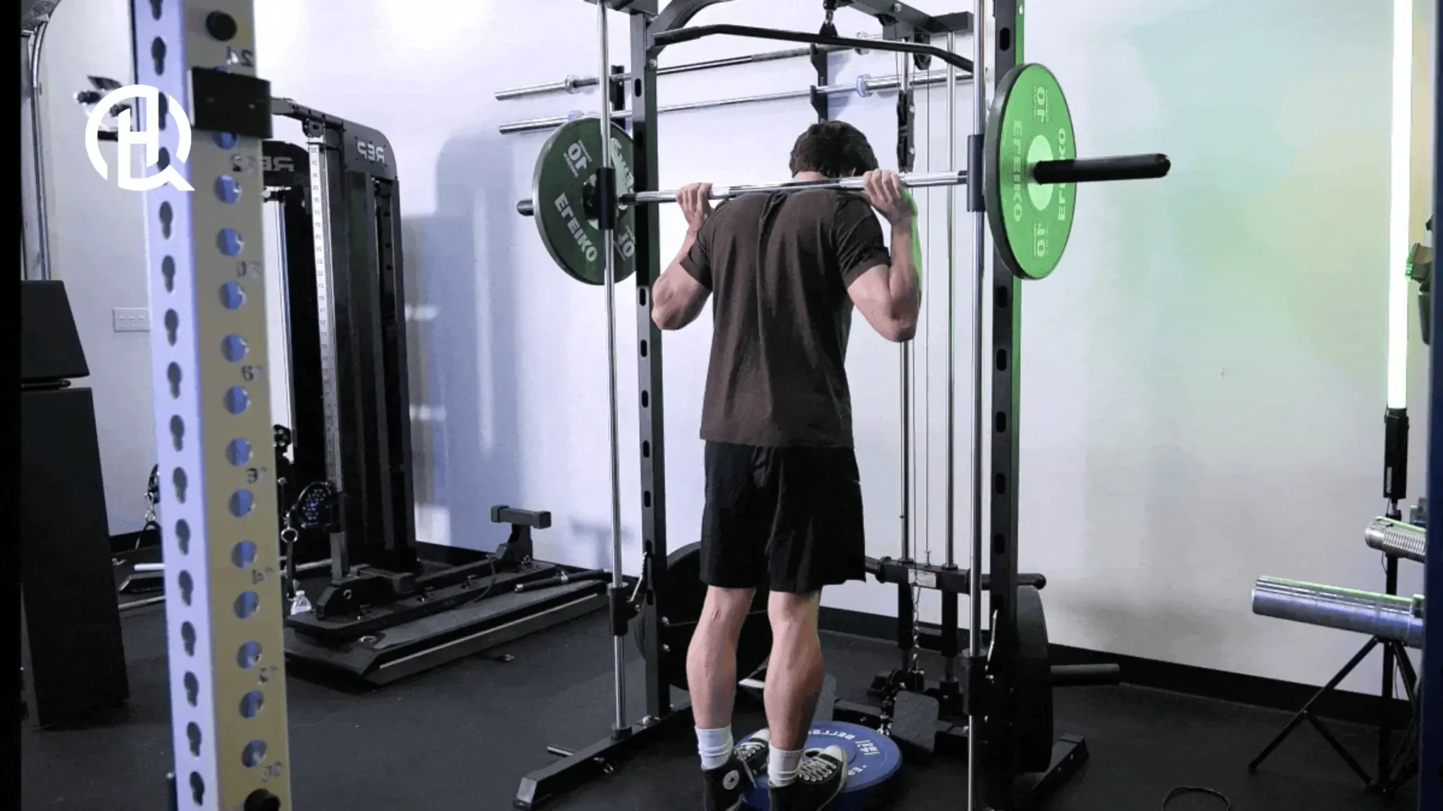 Standing Calf Raise – Easy Guide (Tips, Benefits, Video)